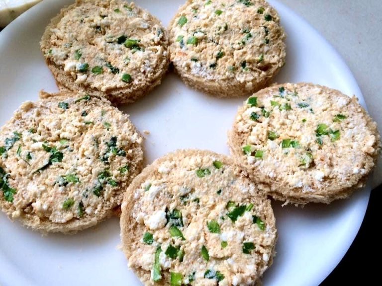 Instant Masala Bread Idli- Easy Breakfast Recipe - Masala Monk