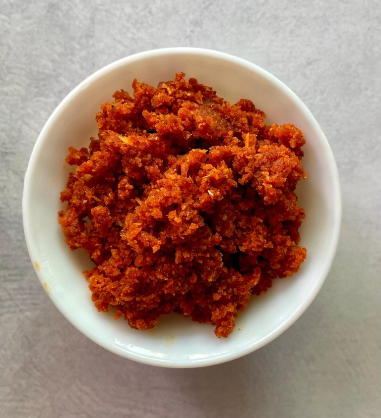 Spicy and Flavorful Vada Pav Dry Chutney Recipe - Masala Monk